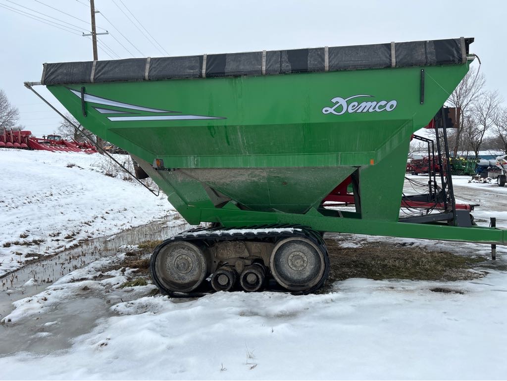 2015 Demco 1050 Grain Cart - Equipment Listings - Crown Power & Equipment